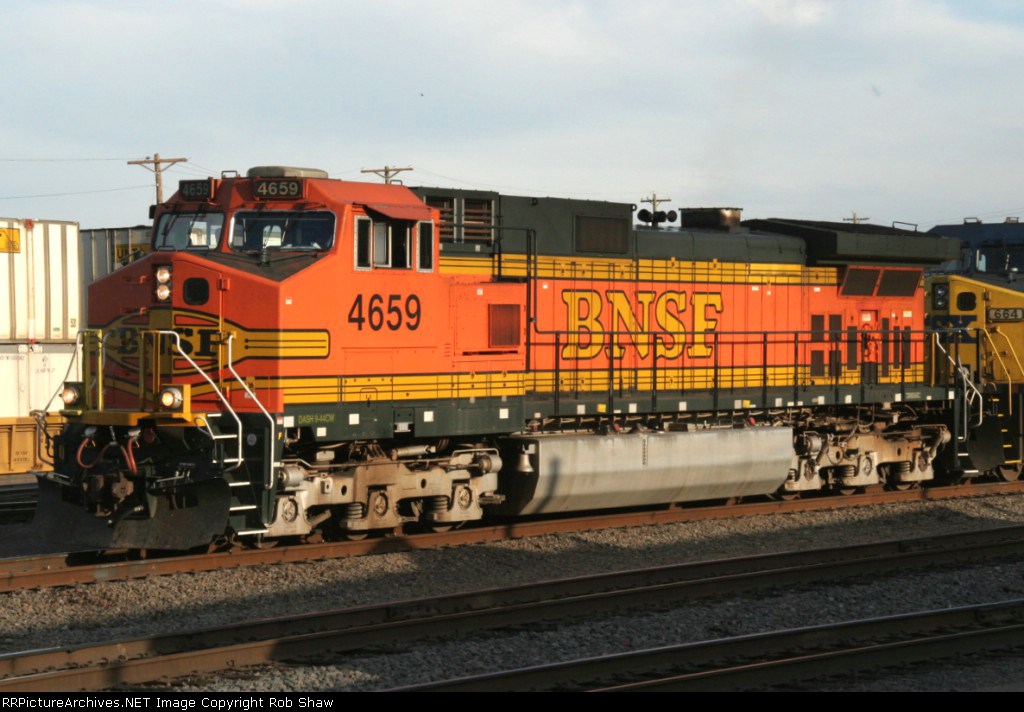 BNSF 4659